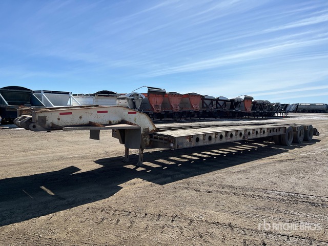1998 Arrow Tri/A Single Drop Lowboy Trailer | Ritchie Bros. Auctioneers