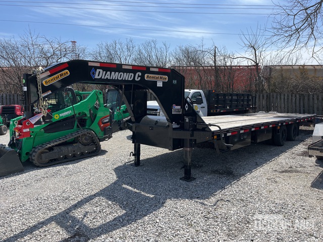 2023 Roadclipper 30 ft T/A Gooseneck Hydraulic Tail Trailer in LAKE ...