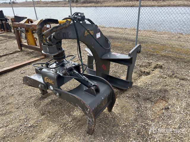 AMI Attachments L45 Q 10000 lb Rotating Grapple | Ritchie Bros. Auctioneers