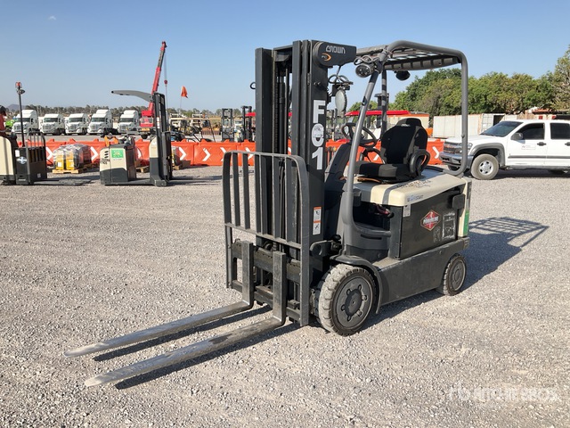 2020 Crown FC5225-25 5000 lb Montacargas Electrico/ Montacargas ...