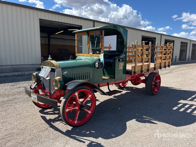 1923 Mack C-Cab 4x2 Flatbed Truck | Ritchie Bros. Auctioneers