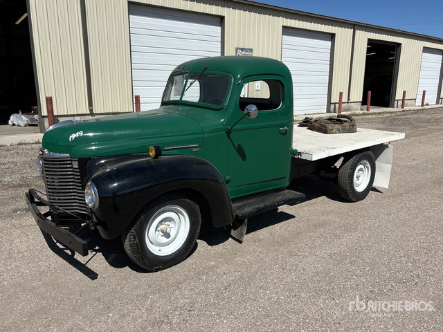 1949 International KB2 4x2 Flatbed Truck | Ritchie Bros. Auctioneers