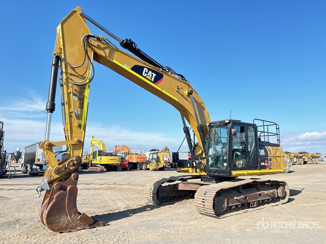 2013 Cat 329D L Tracked Excavator | Ritchie Bros. Auctioneers