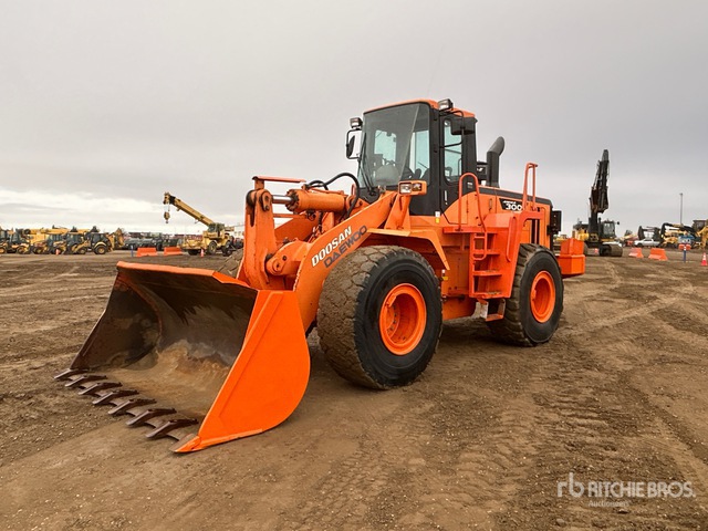2006 Doosan Mega 300-V Wheel Loader | Ritchie Bros. Auctioneers