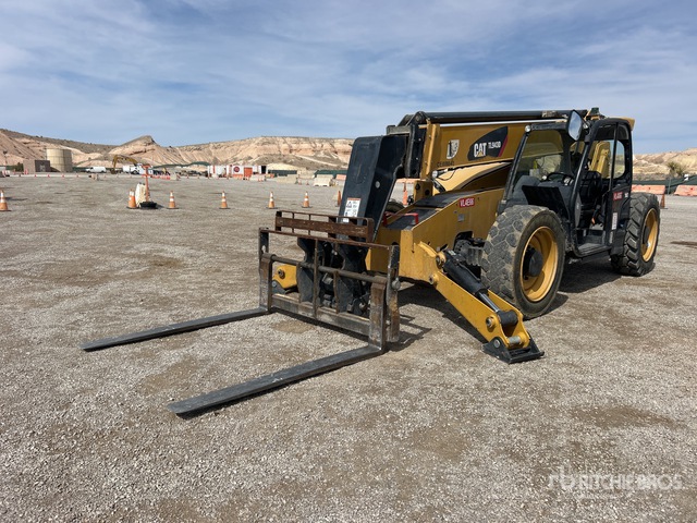 2018 Cat TL943D Telehandler | Ritchie Bros. Auctioneers