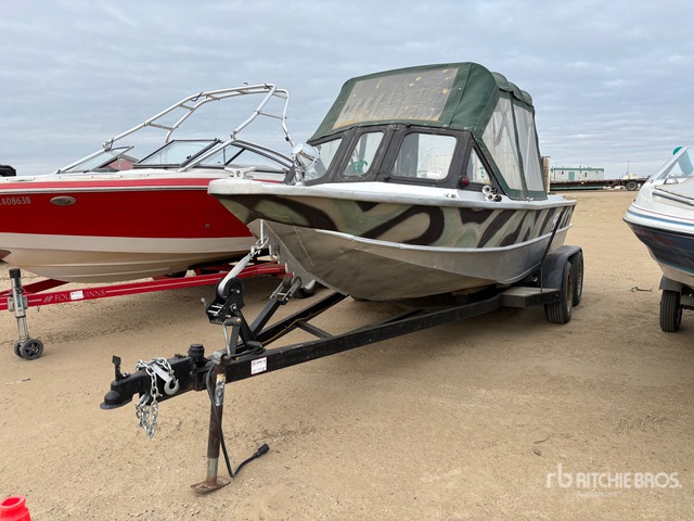 Custom Built 21 ft Bateau à propulsion hydraulique | Ritchie Bros ...