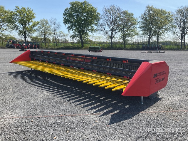 Ziegler Sunmaster 7500 Pro RowFree Sunflower Combine Header | Ritchie ...