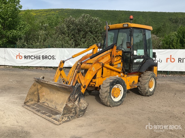 2003 JCB 2CX 4WD Airmaster Mk3 Utility Tractor | Ritchie Bros. Auctioneers