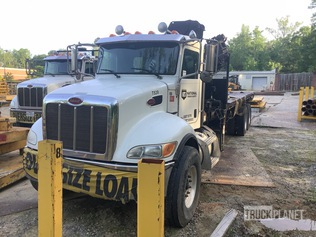 Hiab 175 13450 lb Articulated Boom on 2017 Peterbilt 348 6x4 Flatbed ...