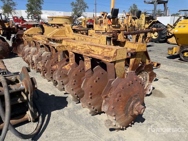 156 in Offset Disc Harrow | Ritchie Bros. Auctioneers