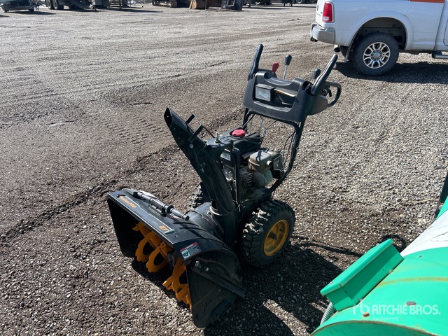 Poulan PRO 22 in Walk-Behind Snow Blower (Inoperable) | Ritchie Bros ...