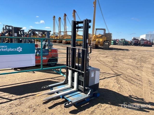 Crown WS2000 - 30TL 3000 lb Electric Stacker | Ritchie Bros. Auctioneers