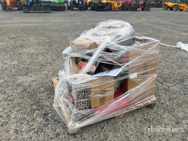 Quantity of Hand Held Saw, Hammers, Leveler and Trowel | Ritchie Bros ...