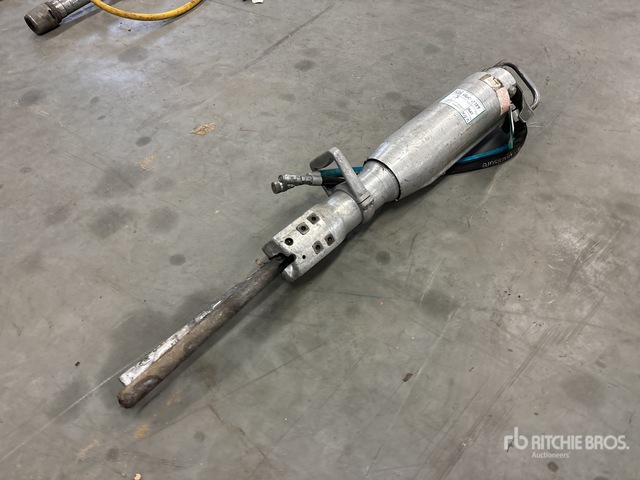 2015 Darda C12 Rock Splitter | Ritchie Bros. Auctioneers