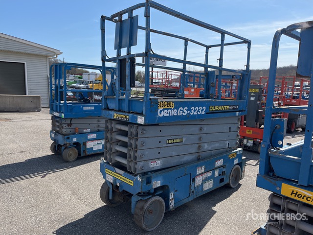 2013 Genie GS-3232 Electric Scissor Lift | Ritchie Bros. Auctioneers