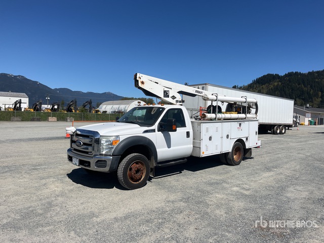 2010 Versalift Tel-29N 29 ft on 2011 Ford F-550 XLT 4x2 Piattaforma ...
