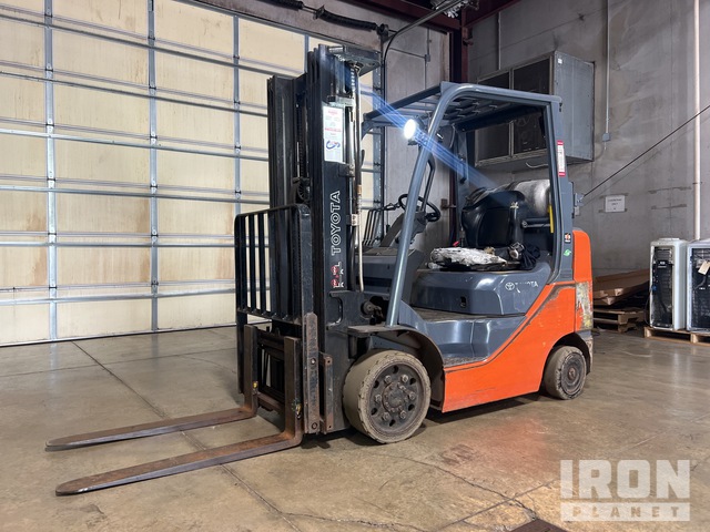 2018 Toyota 8FGCU25 4500 lb Cushion Tire Forklift in Lowell, Arkansas ...
