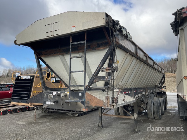 2003 Etnyre LB-2 38 ft Tri/A Live Bottom Trailer | Ritchie Bros ...