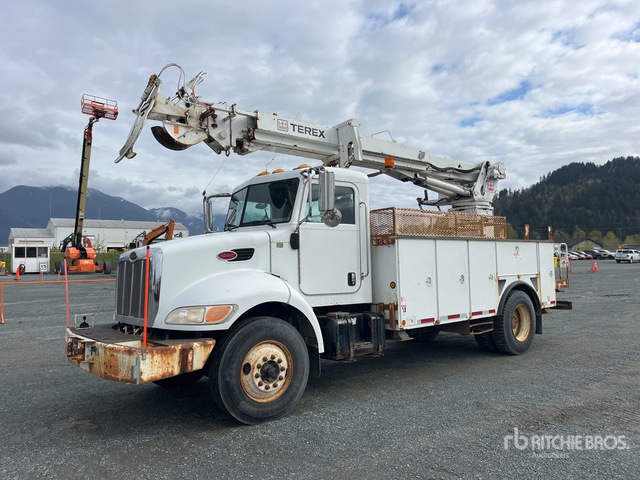 2007 Terex Telelect Commander C4046 on 2007 Peterbilt 335 4x2 Digger ...