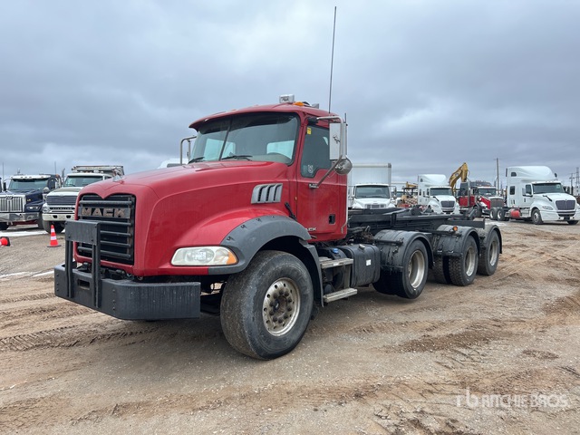 2011 Mack GU813 8x4 Hook Truck | Ritchie Bros. Auctioneers