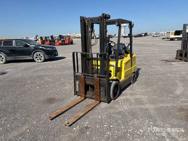 1996 Hyster S60XM 6100 lb Cushion Tire Forklift | Ritchie Bros. Auctioneers