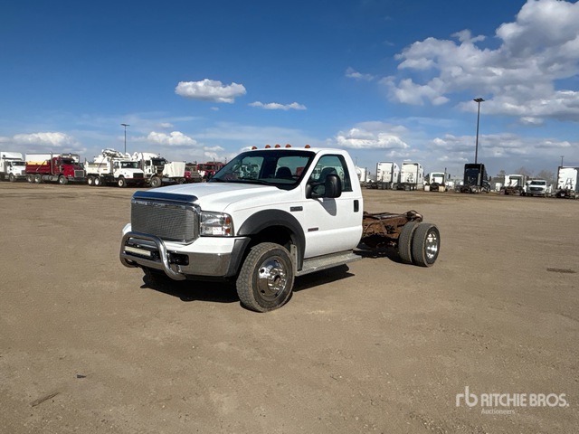 2005 Ford F-450 XL 4x4 Cab and Chassis | Ritchie Bros. Auctioneers