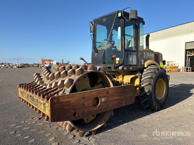 2001 Cat CP-563D Padfoot Drum Compactor | Ritchie Bros. Auctioneers