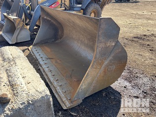 Paladin 418 114 in 4.25 cyd General Purpose Wheel Loader Bucket in Bend ...