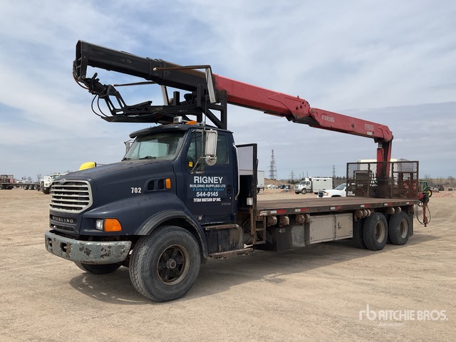 2002 Fassi F330SE 5950 lb Knuckle Boom on 2003 Sterling LT5901 6x4 ...