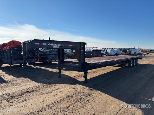 2018 Trail tech 36 ft Tri/A Gooseneck Flatbed Trailer | Ritchie Bros ...