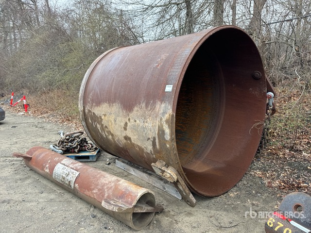 Muck Bucket | Ritchie Bros. Auctioneers