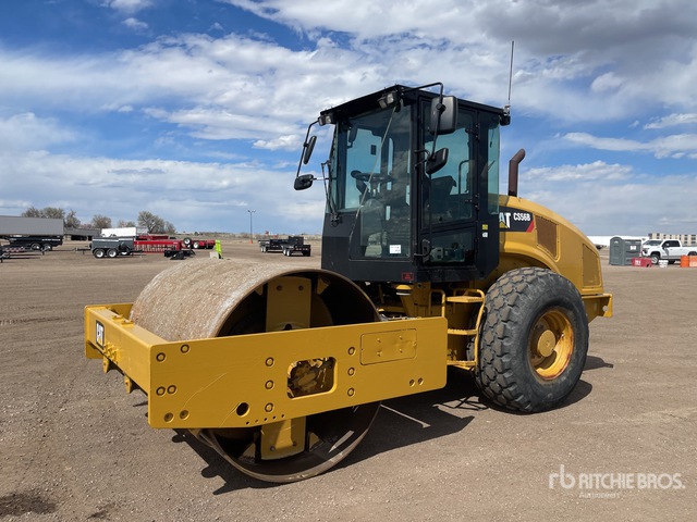 2012 Cat CS56B Smooth Drum Compactor | Ritchie Bros. Auctioneers