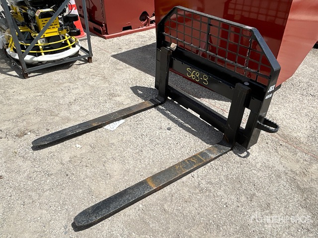 JBX 4000 48 in Skid Steer Forks (Unused) | Ritchie Bros. Auctioneers