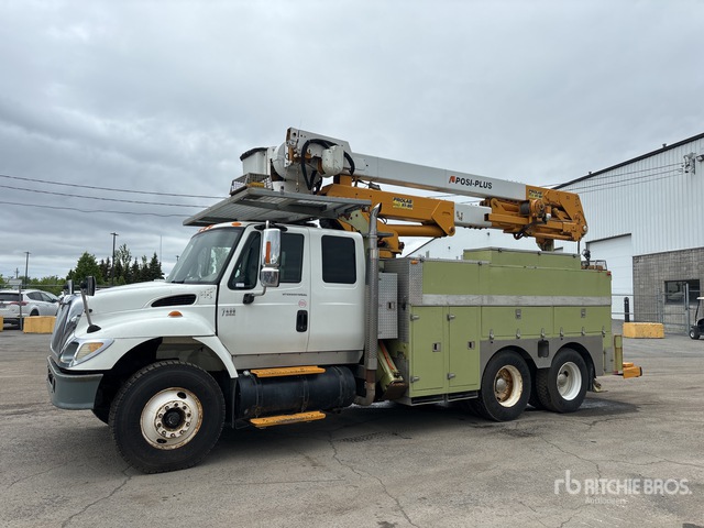 2003 Posi-Plus 400-46-R 46 ft on 2004 International 7400 6x4 Extended ...