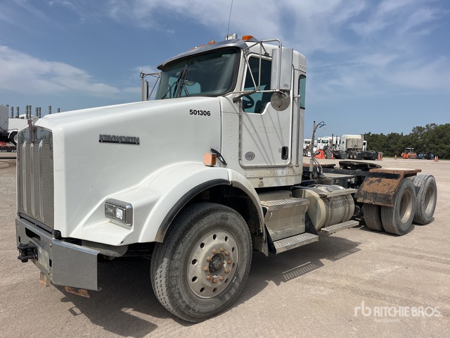 2019 Kenworth T800 6x4 T/A Day Cab Truck Tractor | Ritchie Bros. Auctioneers
