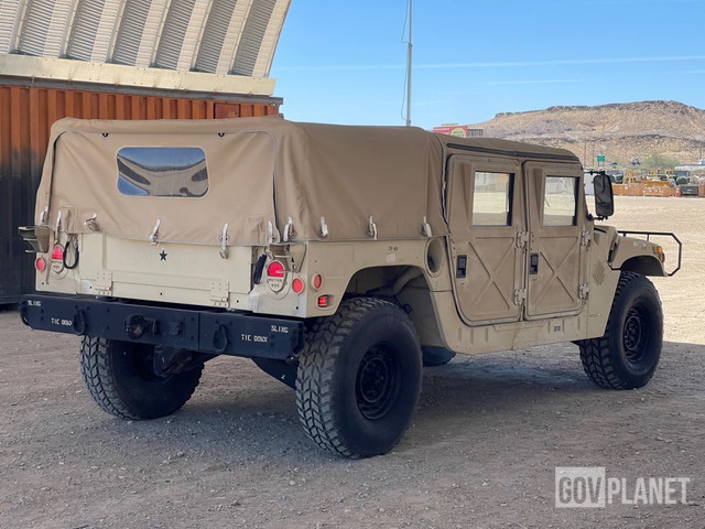 Surplus 2005 AM General M1097R1 HMMWV 4 Door Soft Top w/Truck Body in ...