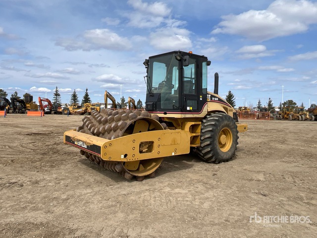 2006 Cat CP-563E Padfoot Drum Compactor | Ritchie Bros. Auctioneers