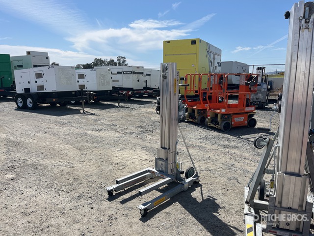 Sumner Manufacturing 2124 Monte-charge pour matériaux | Ritchie Bros ...