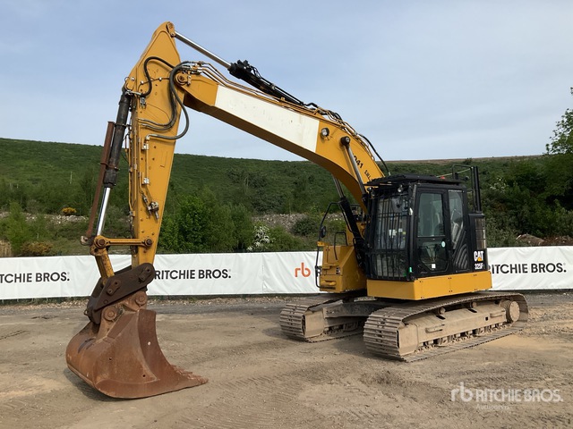 2018 Cat 325FL CR Tracked Excavator | Ritchie Bros. Auctioneers