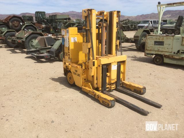 Surplus Raymond 40-R45TN Electric Forklift in Yermo, California, United ...
