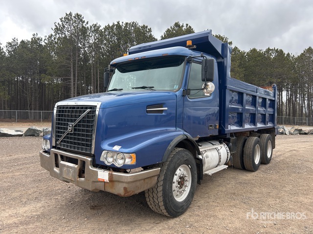 2004 Volvo VND 6x4 T/A Dump Truck | Ritchie Bros. Auctioneers