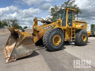 1997 John Deere 744H MH Wheel Loader in Hutchinson, Kansas, United ...