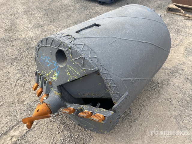 900 mm Soil Bucket Auger Bit - Fits Piling Rig | Ritchie Bros. Auctioneers