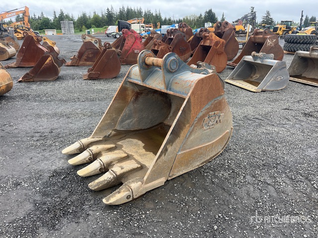 PSM 54 in Digging Excavator Bucket - Fits John Deere 350G | Ritchie ...