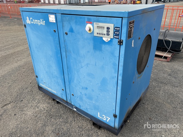 2004 CompAir L37-7.5 203 cfm Skid-Mounted 45 L Air Compressor | Ritchie ...