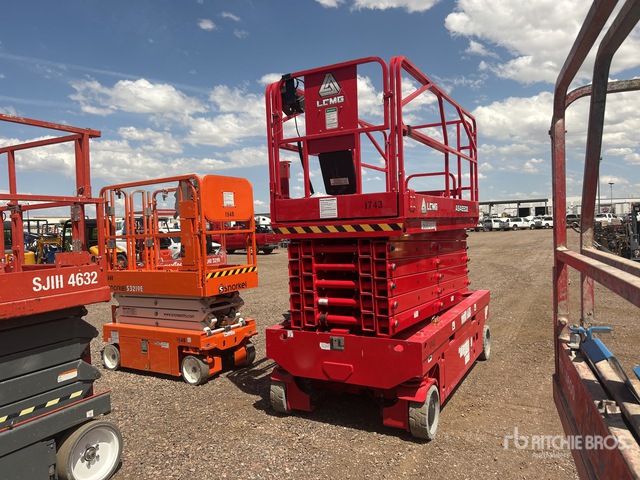 2021 LGMG AS4650E Electric Scissor Lift | Ritchie Bros. Auctioneers