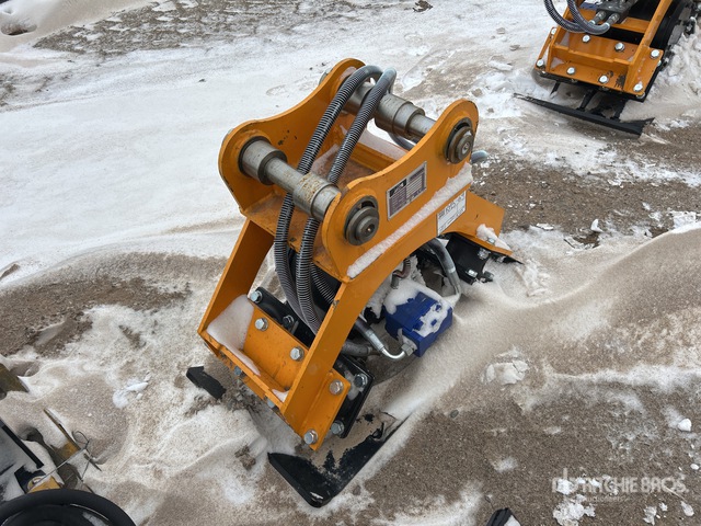 Handy SS04 19 in Plate Compactor Attachment - Fits Excavator Cat 307 ...