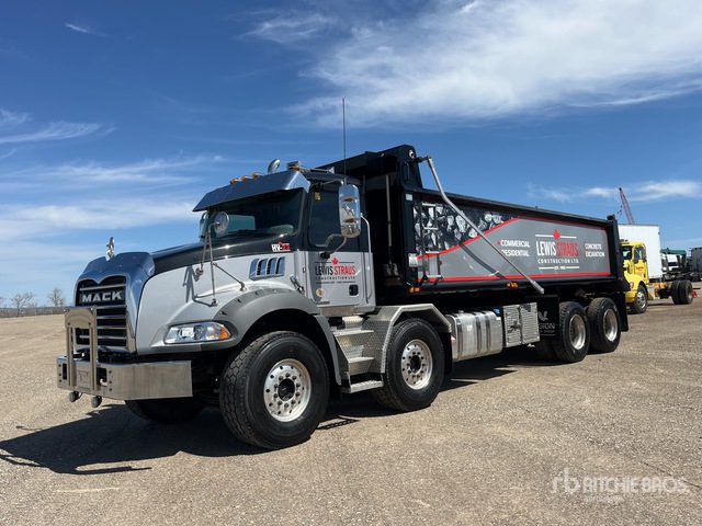 2022 Mack Granite 8x4 Twin-Steer T/A Camión dumper | Ritchie Bros ...