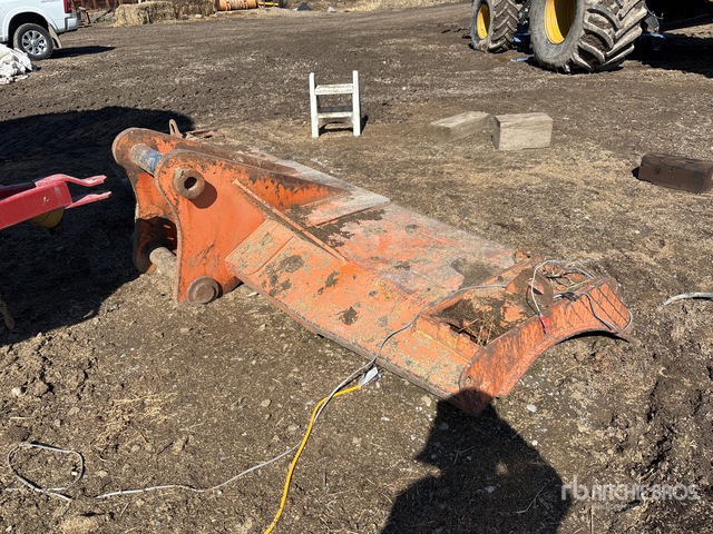 12 ft Excavator Chuck Blade - Fits Hitachi | Ritchie Bros. Auctioneers