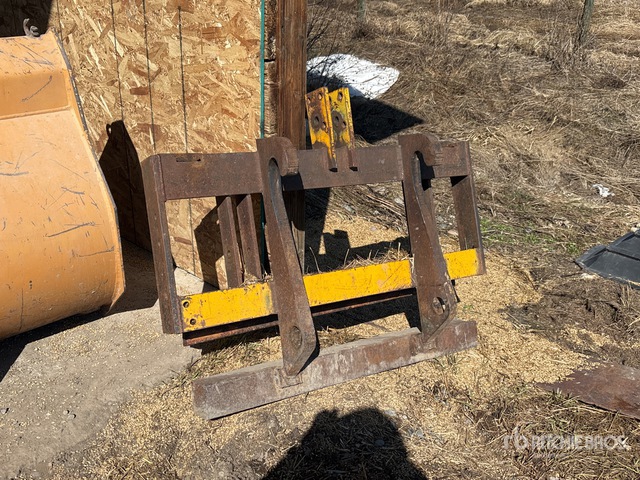 Custom Built Adapter to fit Cat TH407C Telehandler | Ritchie Bros ...